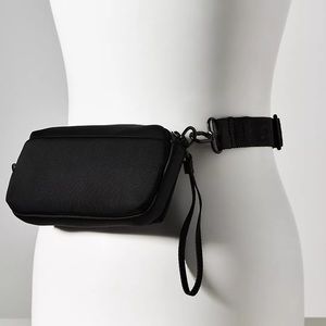 Thacker | Bags | Nwt Thacker Ella Phone Bag | Poshmark